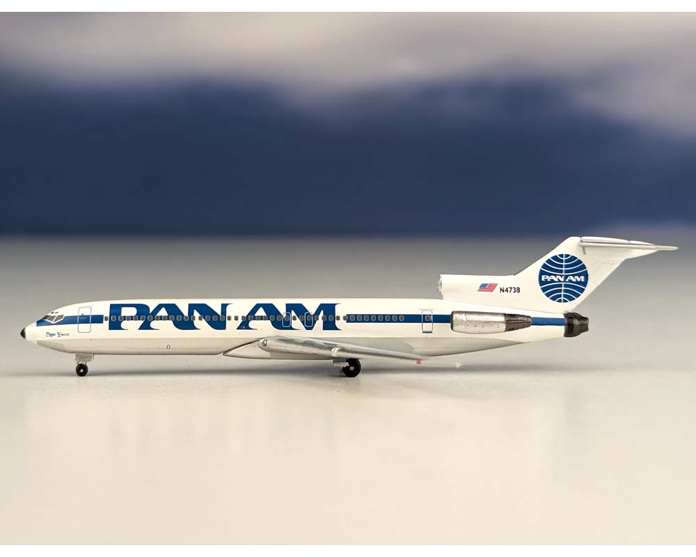 www.JetCollector.com: Pan Am B727-200 N4738 1:400 Scale Pamc PAMC4738