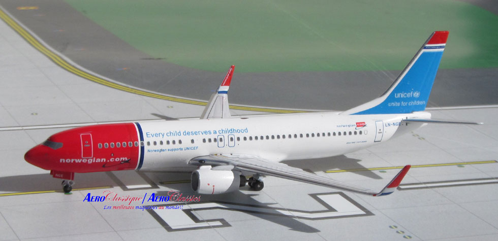www.JetCollector.com: Norwegian B737-800(W) LN-NGE