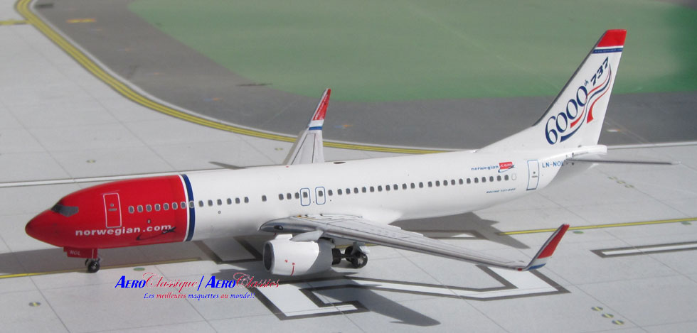 www.JetCollector.com: Norwegian B737-800(W) LN-NOL