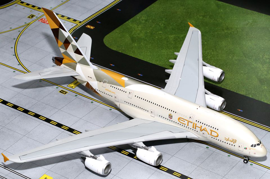 www.JetCollector.com: ETIHAD A380 New Colors A6-APA