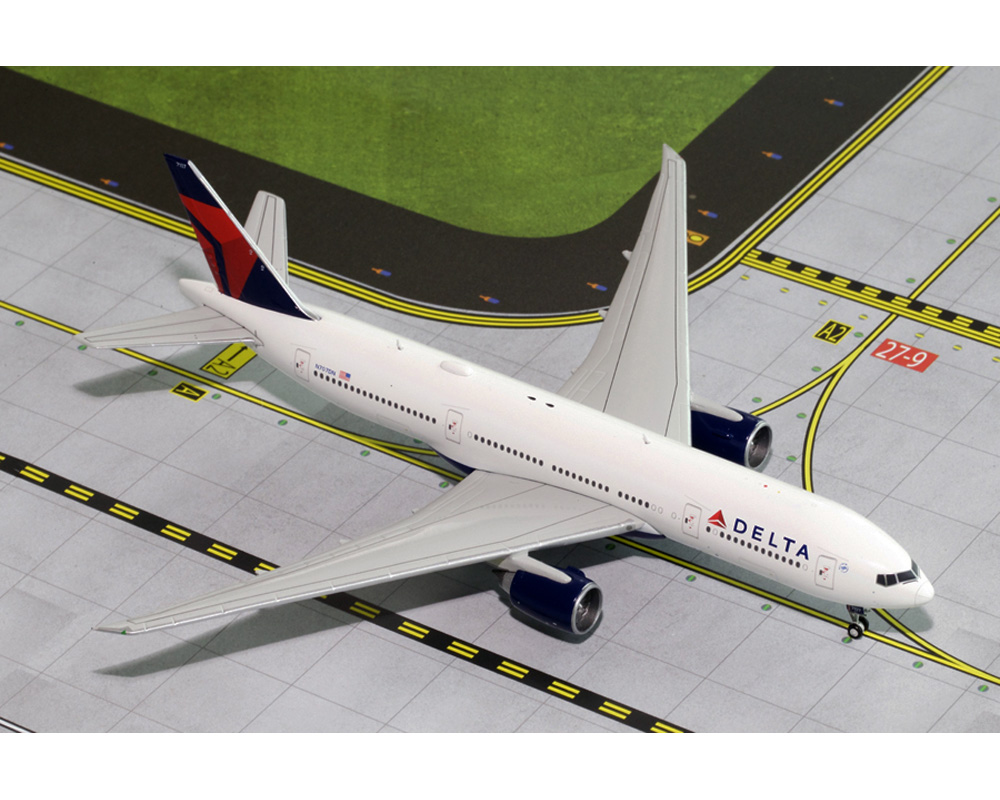 www.JetCollector.com: Delta B777-200LR N706DN