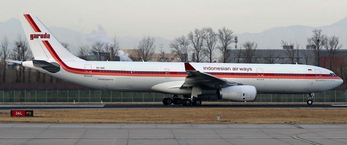 www.JetCollector.com: Garuda Indonesia A330 Retro Livery PK-GHD 1:400 ...