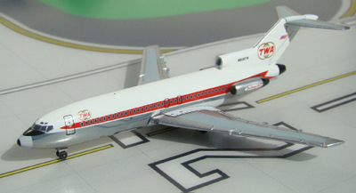 www.JetCollector.com: TWA o/c 727-100 Black Nose N858TW