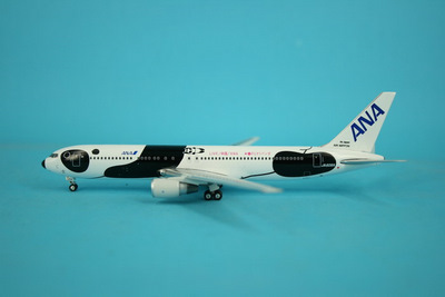 www.JetCollector.com: ANA B767-300 Panda JA606A